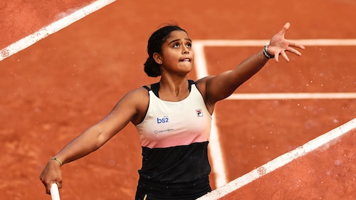 Watch S.A. Larraya Guidi / N.V. Leme Da Silva - R. Dencheva / E. Yaneva ...