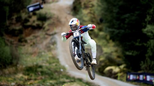 Pozerajte UCI Downhill World Cup | Men Elite | Bielsko Biala | Šport na Max