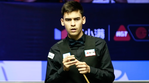 Watch Bulcsu Revesz - Baipat Siripaporn | Sports on HBO Max