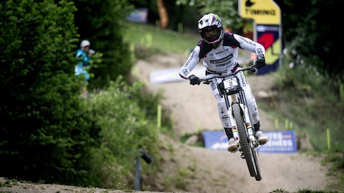 Watch UCI Downhill World Cup | Men Elite | La Thuile