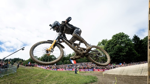 Watch UCI Downhill World Cup | Men Elite | Haute Savoie