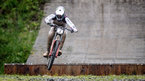 Watch UCI Downhill World Cup | Women Elite | Leogang