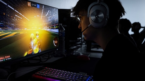 Watch Esports World Cup