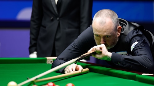 Watch Mark Williams - Daniel Wells