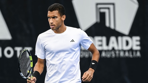 Regarder Félix Auger-Aliassime - Marcos Giron | Le sport sur HBO Max
